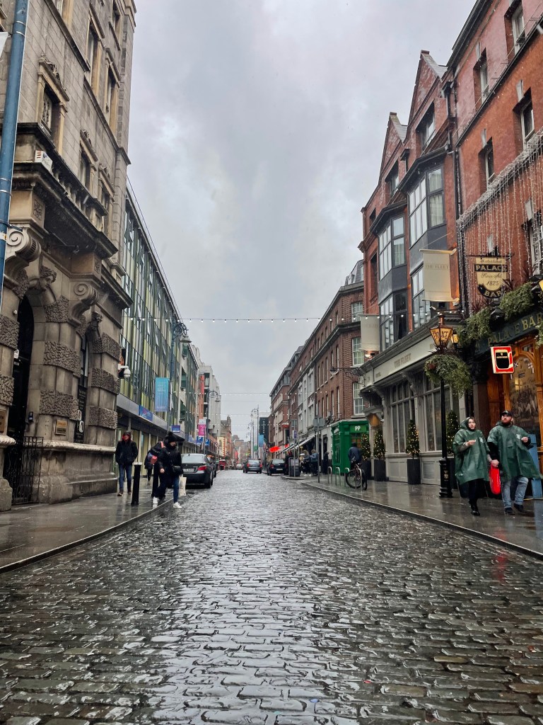 How to Spend 3 Rainy Days in Dublin, Ireland – Under The Sun